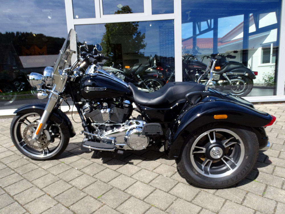 Motorrad-Matthies: Gebrauchte FLRT Freewheeler